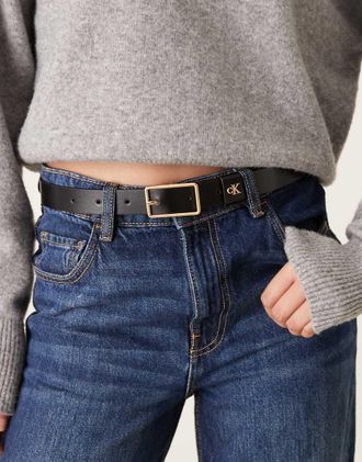 Calvin Klein Jeans - Ceinture 25 mm en cuir grain&eacute; avec petite boucle - Noir