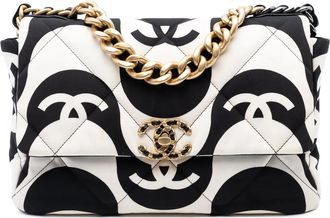 Chanel Hobo Bags - Large Printed Silk 19 Flap - Gr. unisize - in Weiß - für Damen