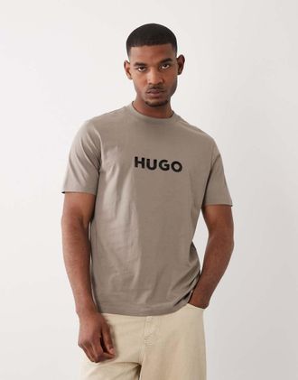 HUGO BOSS HUGO Red - T-shirt en jersey de coton &agrave; imprim&eacute; logo - Marron