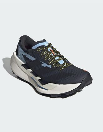 adidas adidas Performance - Terrex Agravic - Trailrunning-Schuhe in Schwarz und Blau