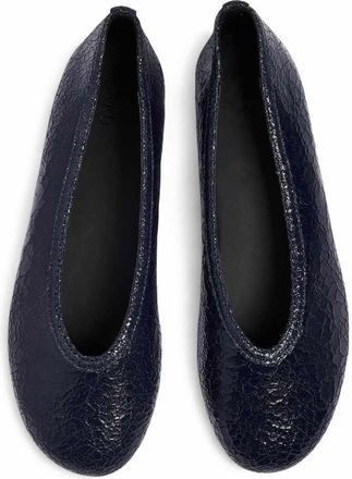 NA-KD ballerines structur&eacute;es en cuir marine-bleu marine