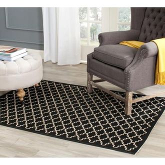 Safavieh Tapis Géométrique pour Salon, Salle à manger, Chambre à coucher - Imperméable à leau - Courtyard Collection, Tapis à poil court, Noir et beige, 201 X 