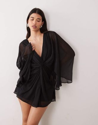 Asos robe courte &agrave; manches longues avec devant torsad&eacute; et dos ouvert, noire