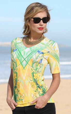 Passioni Kurzarmpullover mit k&uuml;nstlerischem Blumenmuster in Gelb und Gr&uuml;n