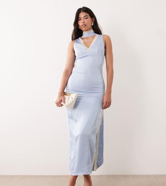KAIIA Exklusives Satin-Maxikleid in Blau mit kontrastierender Spitzenborte, Schaldetail, V-Ausschnitt und hohem Schlitz-Bunt