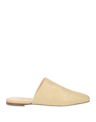 AGL CHAUSSURES - Mules & Sabots sur YOOX.COM