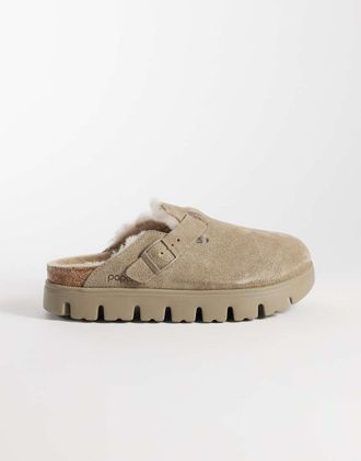 Birkenstock Boston Plateau-Clogs aus Lammfell in Taupe-Neutral