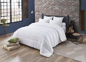 Dodo Couette Chaude 200x200 cm - Convient 1-2 Personnes - Tissu 80% Polyester 20% Coton - Garnissage Synth&eacute;tique 100% Polyester Voluptair - Lavable en Mach