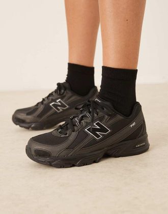 New Balance 740 - Unisex - Sneakers in Schwarz