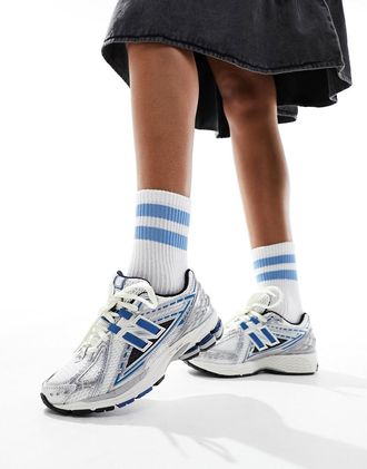 New Balance 1906 - Sneaker in Silber und Blau