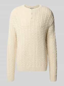 Review Kabelgestrickter Pullover mit Henley-Kragen