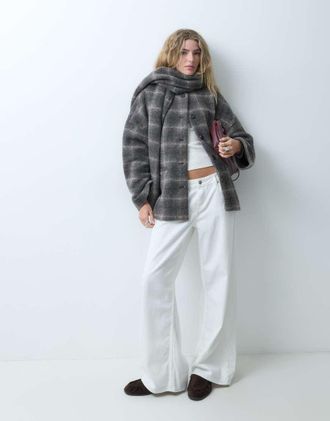 Object manteau court premium en m&eacute;lange de laine avec &eacute;charpe amovible &agrave; carreaux marron et gris