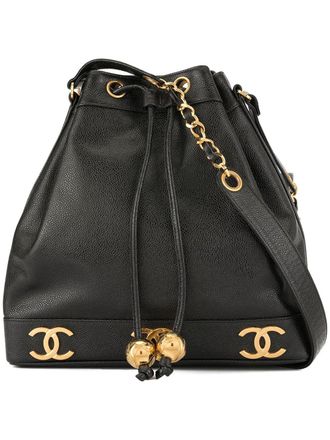 Chanel sac port&eacute; &eacute;paule &agrave; lien de resserrage - Noir