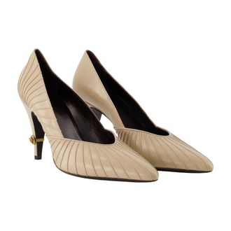 Versace Womens T.90 Pump Beige Goatskin