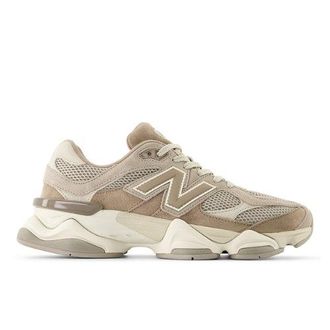 New Balance Unisexe 9060 en Marron, Su&egrave;de/Mesh, Taille 37.5