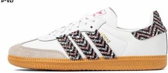 adidas Low-Top Sneaker - Custom-Designed Samba Sneakers With Detaili - Gr. 36 (EU) - in Wei&szlig; - f&uuml;r Damen