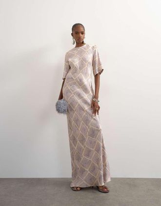 Topshop Satin-Jacquard-Maxikleid mit U-Boot-Ausschnitt und blauem Quadratmuster-Multi