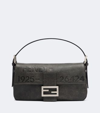 Fendi Sac port&eacute; &eacute;paule Baguette 26424 Biker Small en cuir
