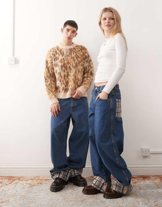 Collusion Unisex - Weite Jeans in Rinse-Waschung mit umgeschlagenem Saum mit Karomuster-Marineblau