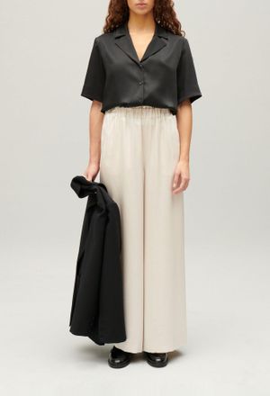 Claudie Pierlot Flie&szlig;ende, kurz&auml;rmelige Hemdbluse