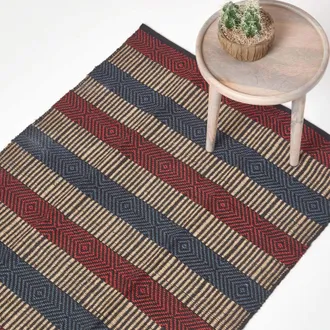 Homescapes Naturfaser-Teppich/Bettvorleger, 60 x 100 cm, 100% Jute-Teppich mit Streifen und geometrischem Rautenmuster, rot-blau-schwarz