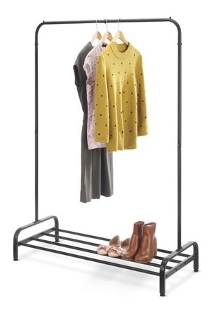 Whitmor Whimor Kleiderst&auml;nder, strapazierf&auml;hig, modern, Kleiderst&auml;nder mit 4 Bodenstangen aus Metall, 43,3 Zoll Display Rack zum Aufh&auml;ngen von Kleidung, Schwa