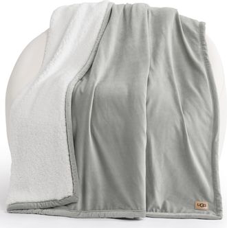 UGG 01465 Bliss Sherpa Vollständig wendbare Überwurfdecke für Couch oder Bett, maschinenwaschbar, pflegeleicht, weicher Plüsch, luxuriöse übergroße Akzent