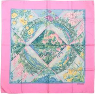 Herm&egrave;s Pre-owned Carr&eacute; 90 Giverny Soie Foulard - Femme - Pre-owned - Rose - Taille: ONE Size