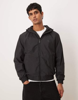 Calvin Klein Jeans Wasserabweisende Ripstop-Jacke in Schwarz mit Kapuze