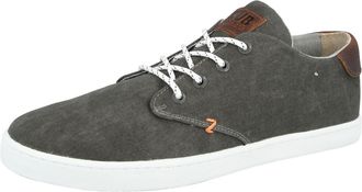 HUB Sneaker Chucker