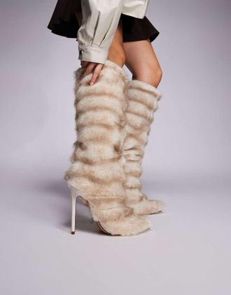 Azalea Wang Azalea Wang - Augusto - Bottes hauteur genou en fausse fourrure à talon aiguille - Beige-Neutre