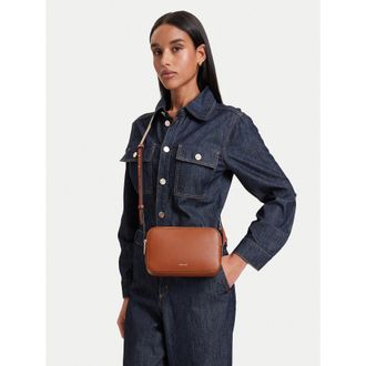 Calvin Klein Handtasche Calvin Klein Foil Logo Elongated Camera Bag LV04F3276G Braun