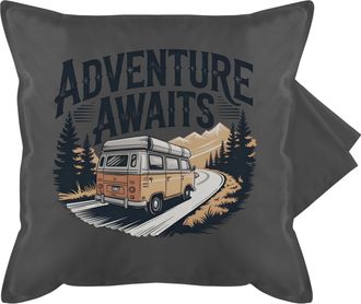 Shirtracer Kissenbezug - Kissen - Adventure Awaits Camping Van Geschenkideen Camper Bus I Van Life Campinggeschenk Outdoorfans - 50 x 50 cm - Grau - Campervan fü
