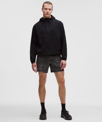 lululemon Short Pace Breaker non doubl&eacute; pour Hommes - 18 cm - Noir/&Eacute; - Taille XL