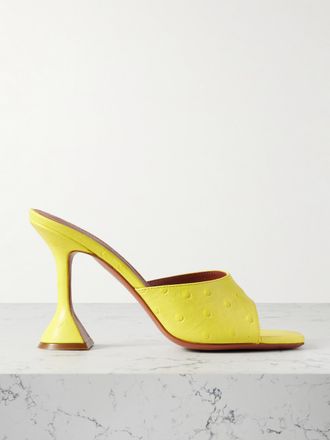 Amina Muaddi Mules En Cuir Effet Autruche Lupita - Jaune
