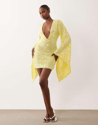 Asos Plissiertes Pailletten-Minikleid in Zitronengelb mit Fledermaus&auml;rmeln und Raffung