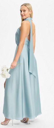 Swing Abendkleid - Abendkleid aus Satin mit angeschnittenem Schal Taillierter Schnitt mit flie&szlig;endem Rockteil