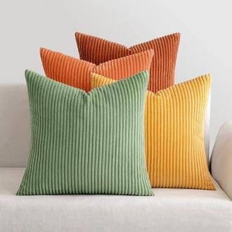 Miulee Housses de Coussin en Velours C&ocirc;tel&eacute; Carr&eacute;es D&eacute;coratives Douces pour Le Douce en Velours Ray&eacute; Lot de 4 pour la D&eacute;coration Int&eacute;rieure Canap&eacute; Chambre &agrave; 