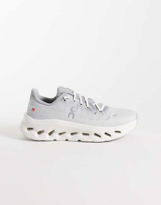 On Cloudtilt baskets de tous les jours gris et argent