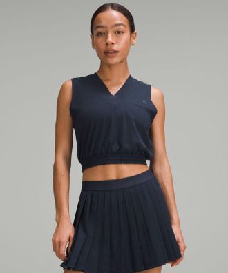 lululemon &Auml;rmelloses Crop-Tennis-Tanktop f&uuml;r Frauen - Gr&ouml;&szlig;e 2 in True Navy