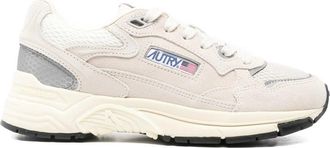 Autry Hyperway Low Woman Suede/mesh
