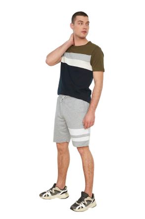 Trendyol Trendyol-graue m&auml;nnliche regul&auml;re passende Shorts & Bermuda, extra gro&szlig;