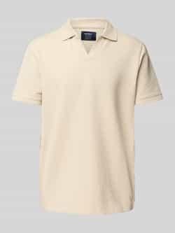 Mc Neal Regular Fit Poloshirt mit V-Ausschnitt