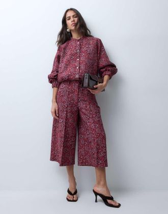 Asos bomber &agrave; motif tapisserie florale-Rouge