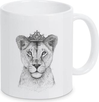 artboxONE Tasse The Lioness Queen von Valeriya Korenkova - Kaffeetasse Tiere
