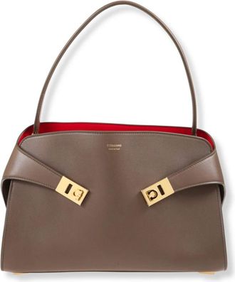 Ferragamo Femme, Sacs, Brun, Taille: ONE Size Soft Hug Handbag (M)