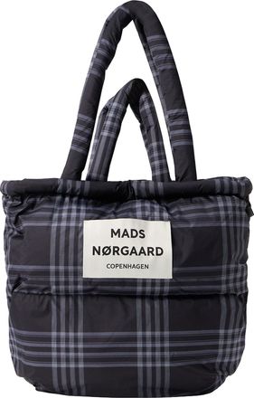 Mads Norgaard Shopper