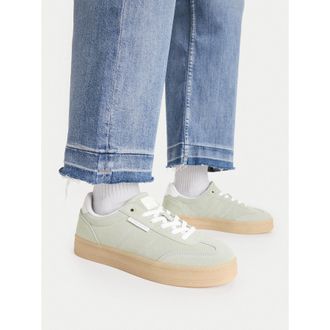 Guess Sneakers Guess Jeans V12-1219-25WC1051. Hellgr&uuml;n