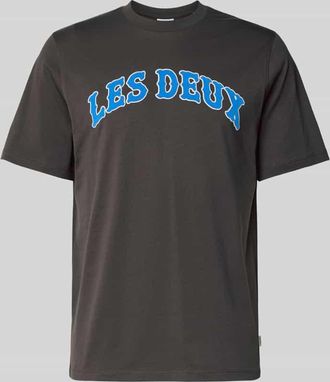 Les Deux T-Shirt mit Label-Print Modell Brady