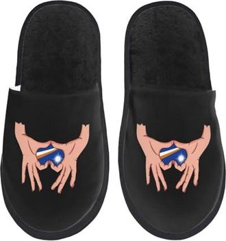 Generic Pantoufles Moelleuses Tenir LAmour Dans Ses Mains Drapeau Des &Icirc;les Marshall Slippers Antid&eacute;rapants Maison Chaussons Pour Homme Int&eacute;rieur Femme L